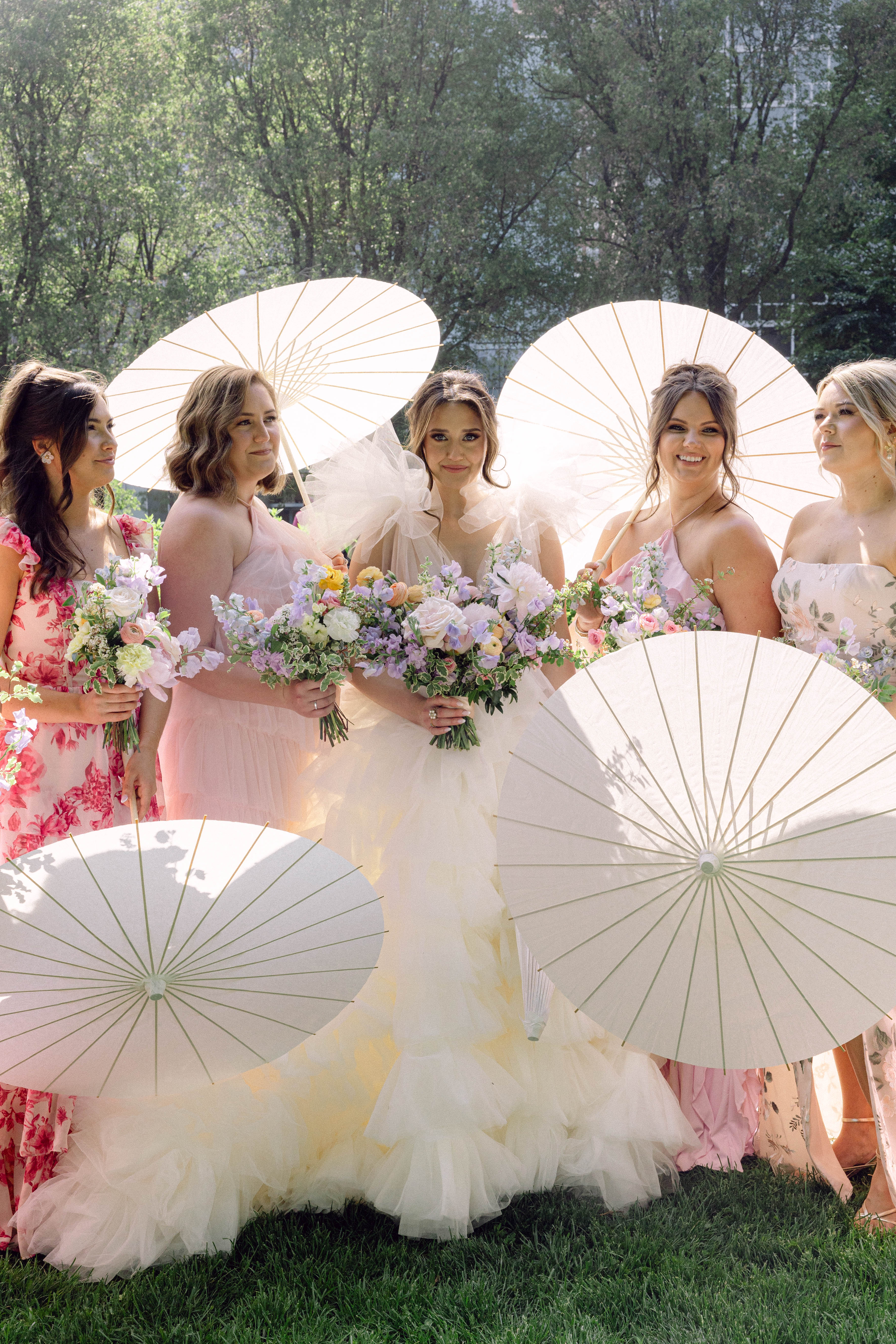 Dreamy Pastels: Caroline and Michael's Chicago Wedding Floral Design ...