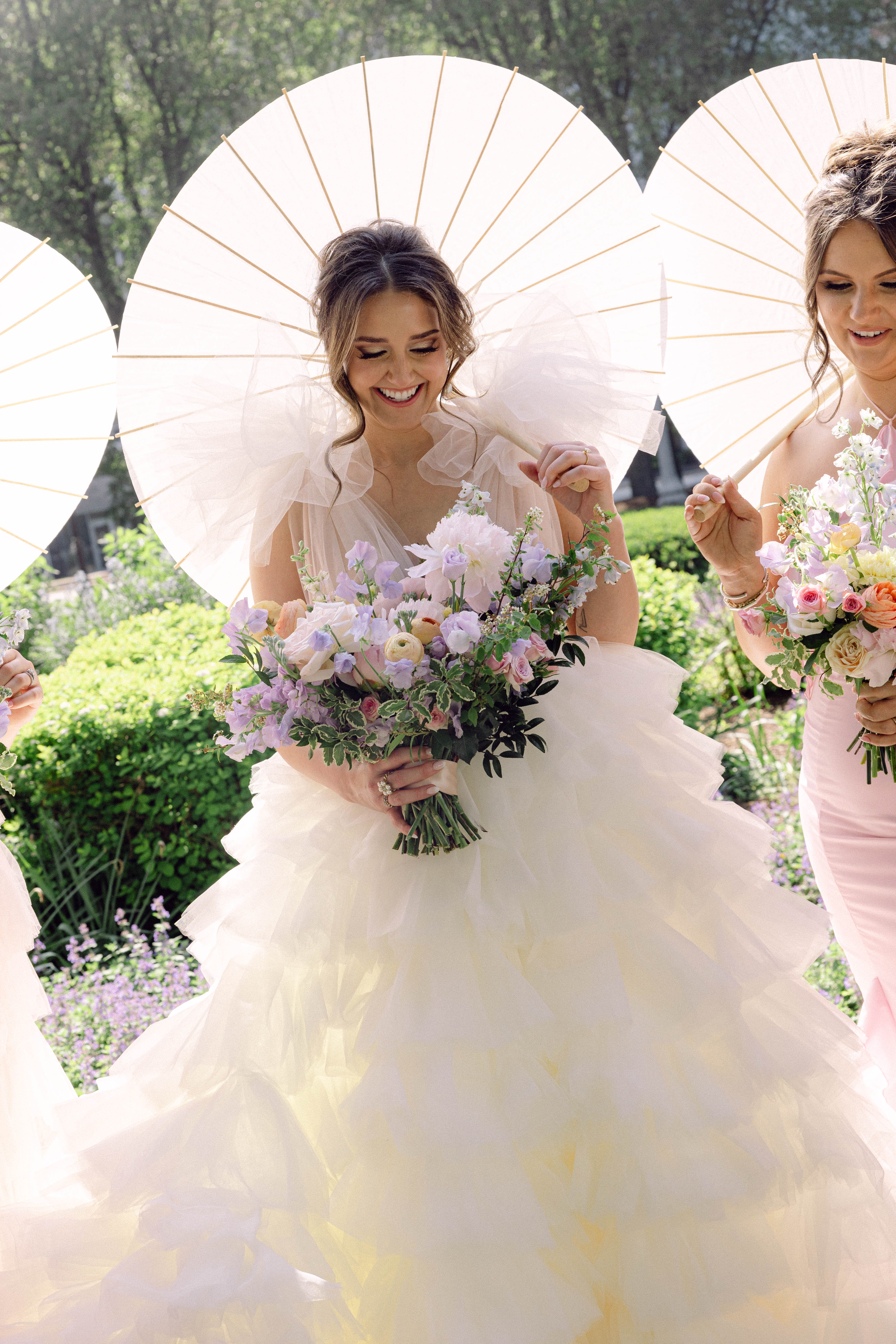 Dreamy Pastels: Caroline and Michael's Chicago Wedding Floral Design ...