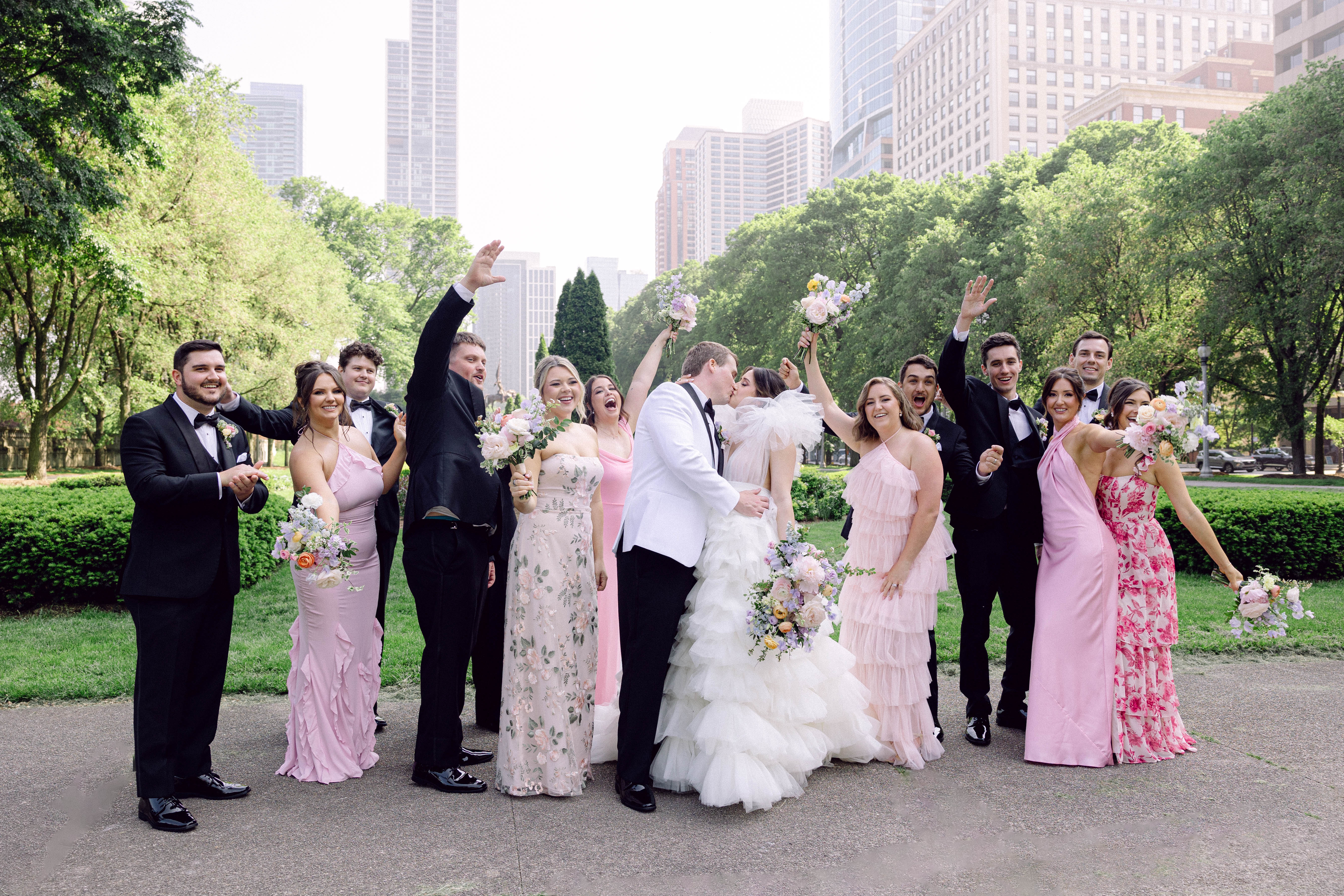 Dreamy Pastels: Caroline and Michael's Chicago Wedding Floral Design ...