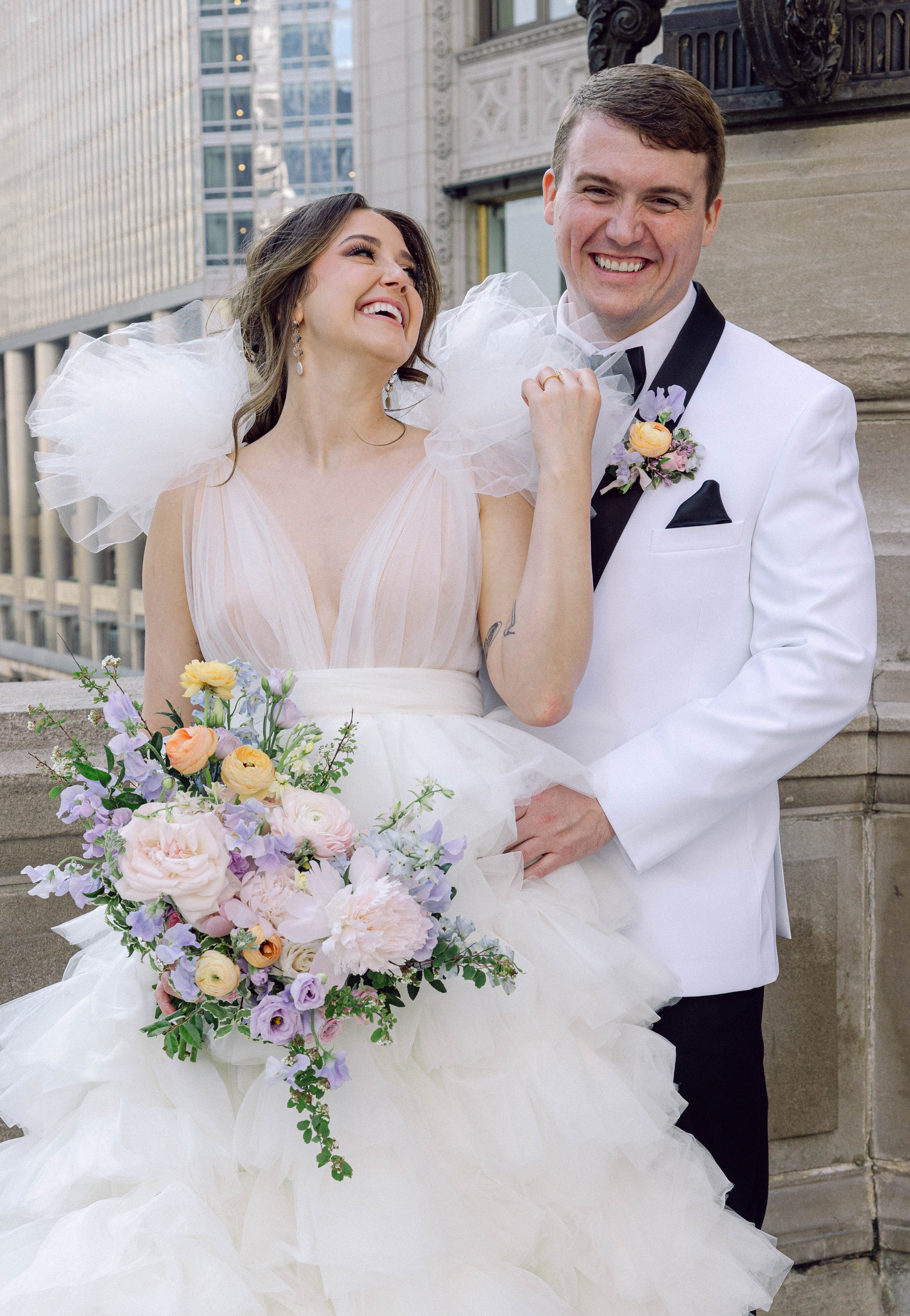 Dreamy Pastels: Caroline and Michael's Chicago Wedding Floral Design ...