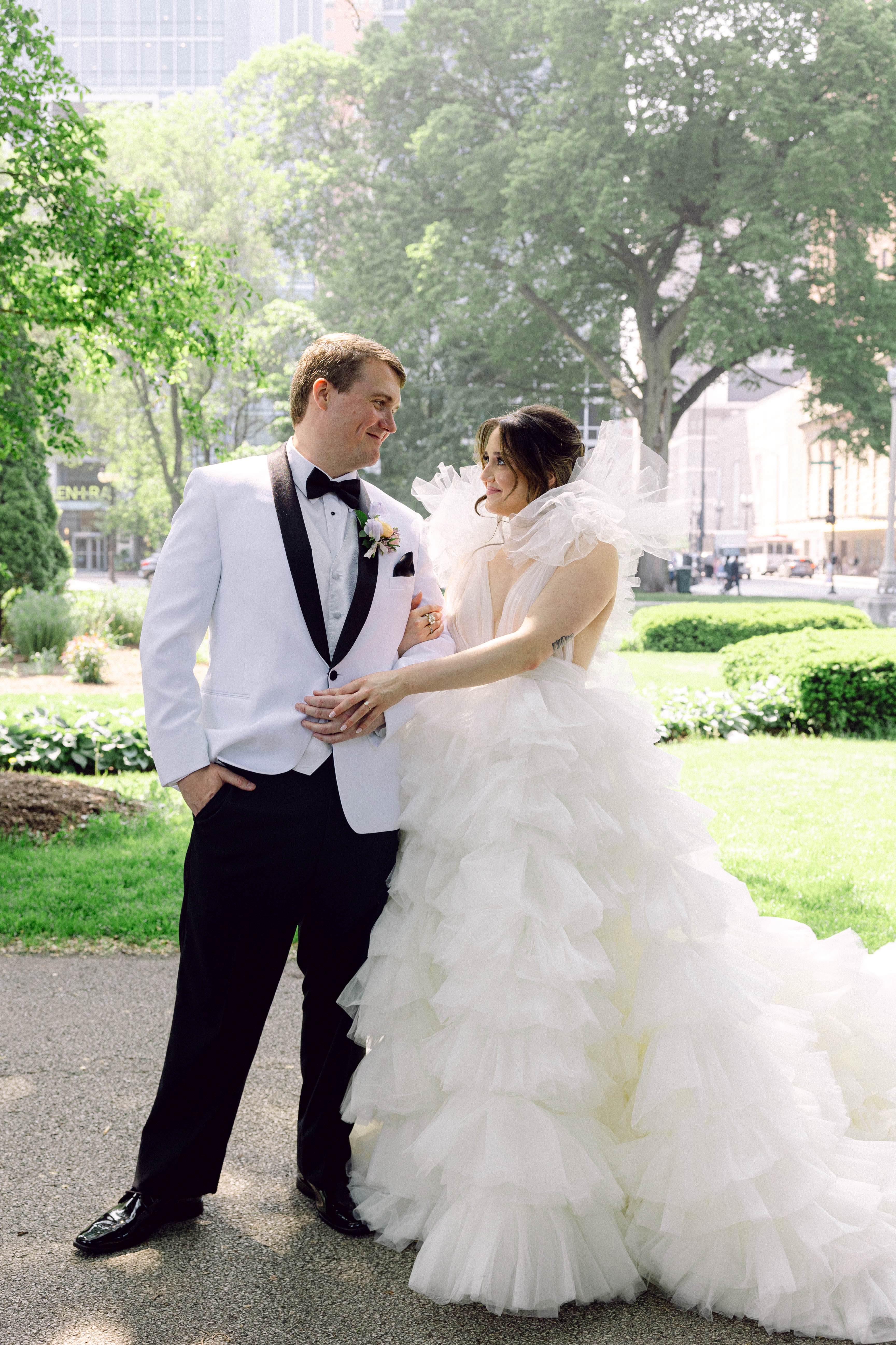 Dreamy Pastels: Caroline and Michael's Chicago Wedding Floral Design ...