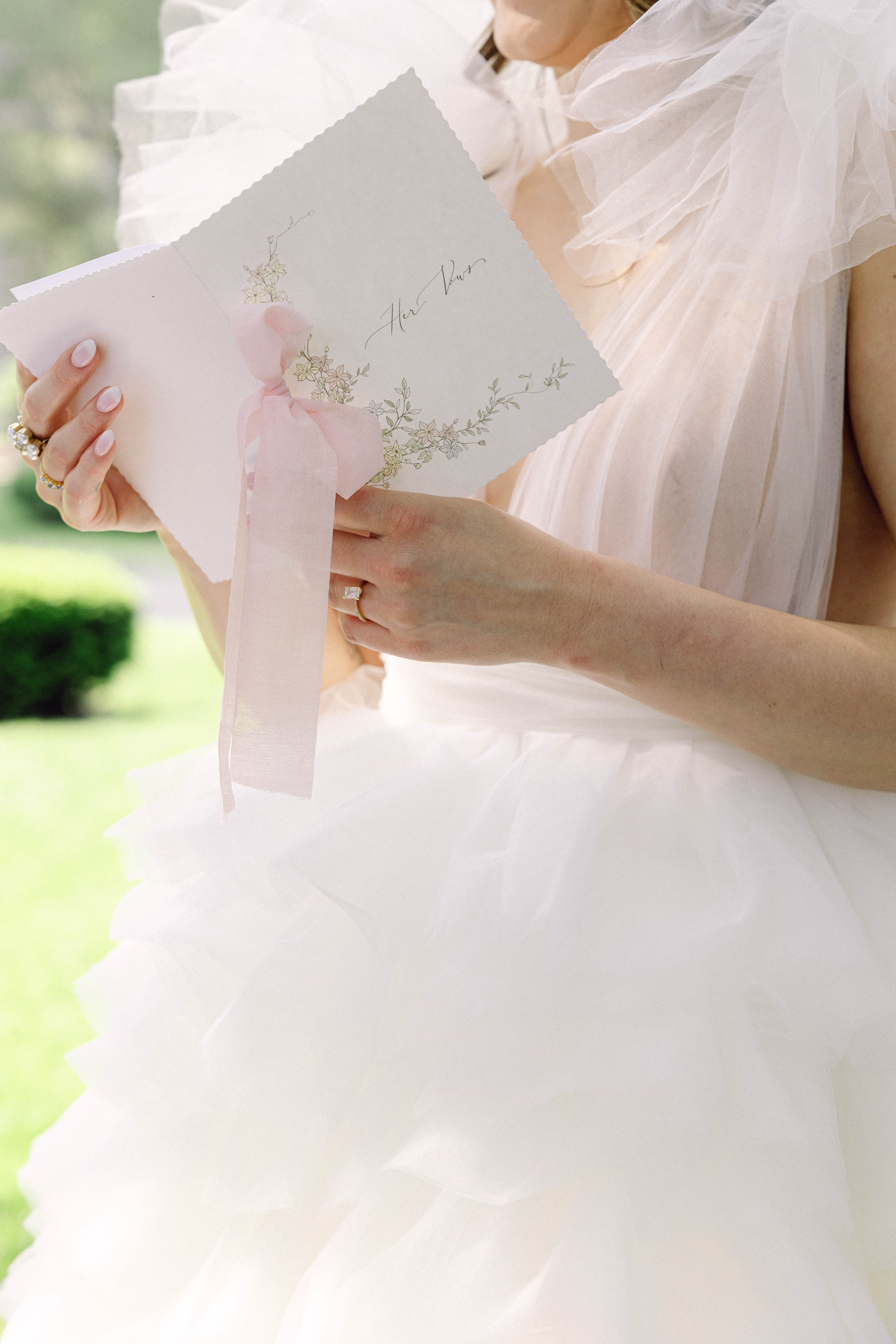 Dreamy Pastels: Caroline and Michael's Chicago Wedding Floral Design ...